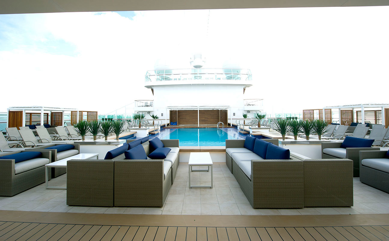 Britannia Cruise Ship - Reviews and Photos - Cruiseline.com